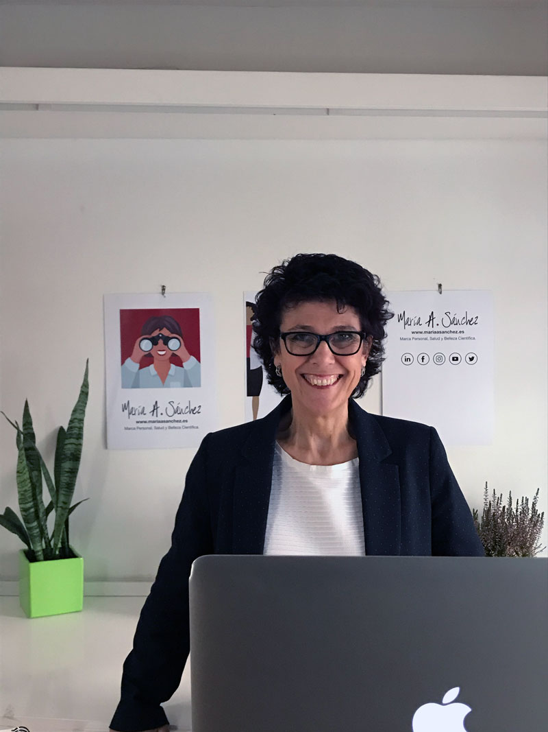 María A. Sánchez. Entrenadora de miradas y hábitos